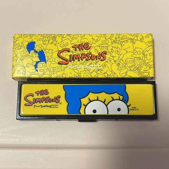 MAC Cosmetics | Makeup | Bnib Limited Edition Mac X Simpsons Eye Shadow ...